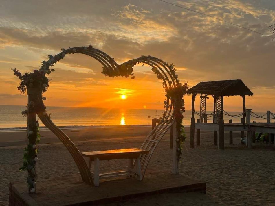 Pantai Tapang Beach Resort – Pantai Tapang, Kubang Golok